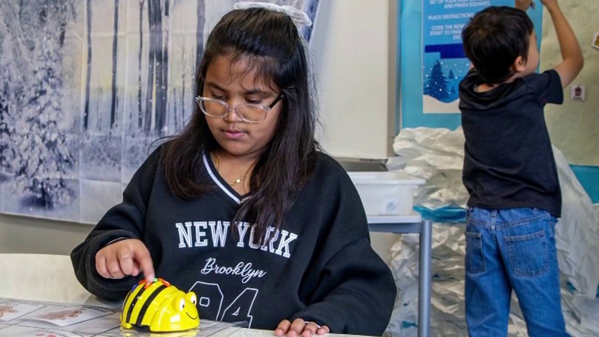 Coding Winter Wonderland At Frisco Elementary School Nbc 5 Dallas