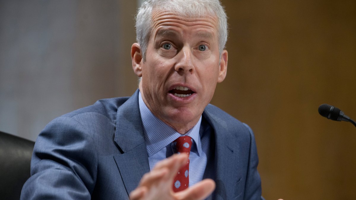 Senate confirms fossil fuel CEO Chris Wright as energy secretary – NBC ...