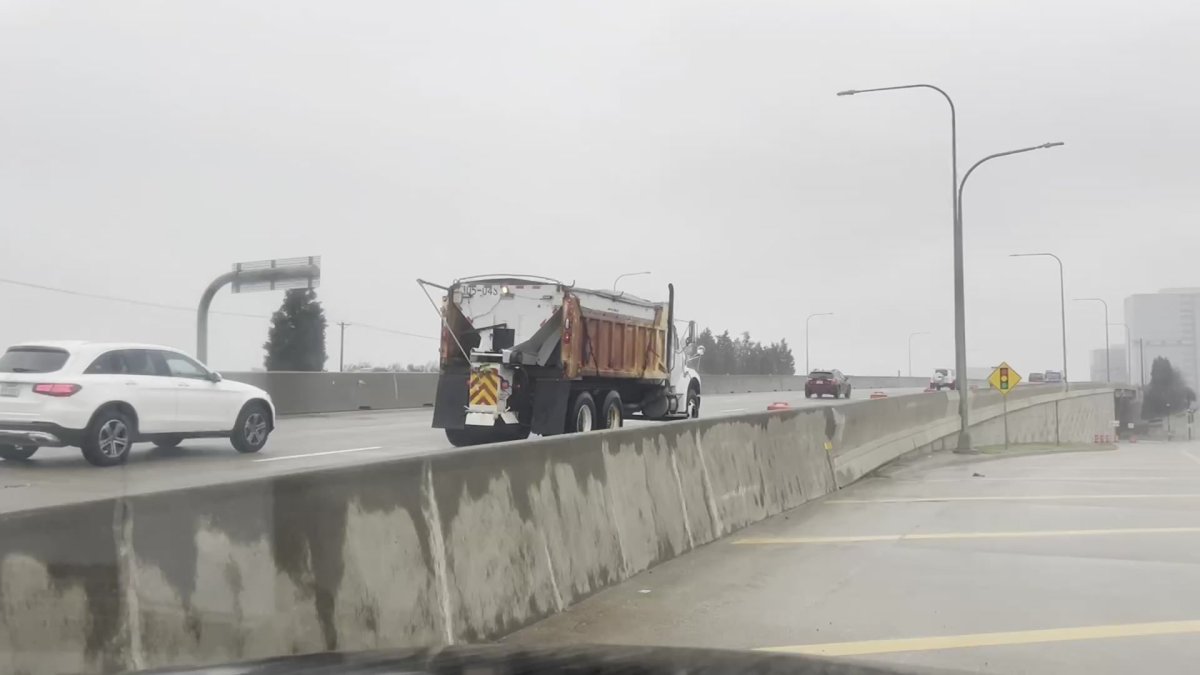 Road crews work to keep North Texas roads safe in extreme cold – NBC 5 ...