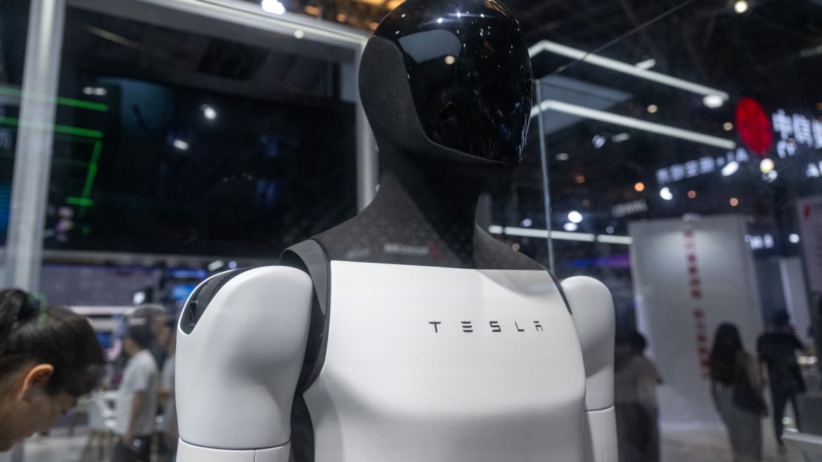 Tesla’s Optimus humanoid robots hit by China’s rare earth restrictions ...