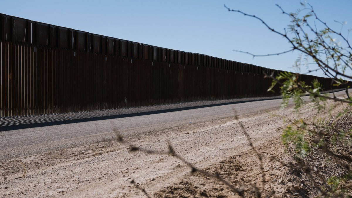 US judge temporarily stops west Texas immigrant deportations – NBC 5 ...