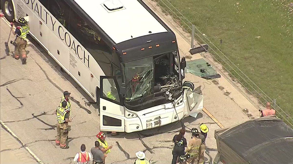 Charter bus carrying Colorado schoolchildren crashes in Texas – NBC 5 ...