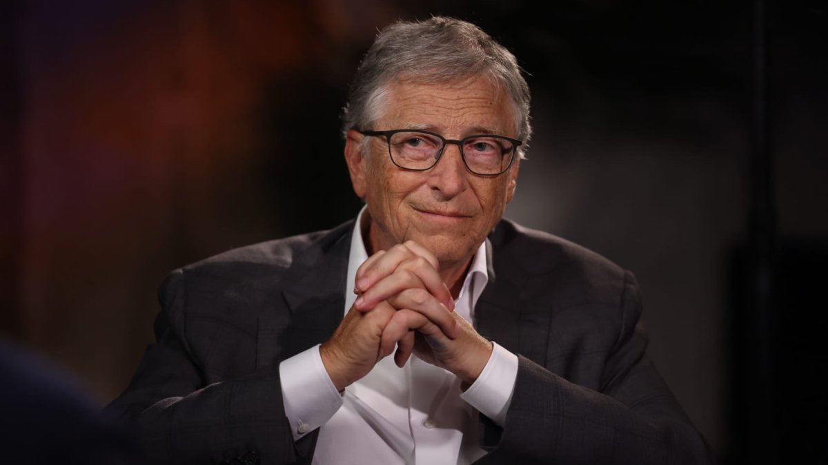 Bill Gates plans to close his foundation, give away nearly all of his ...