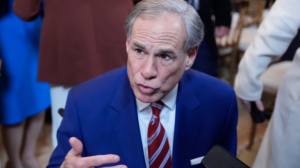Gov. Abbott signs $1 billion voucher bill, marks milestone for school ...