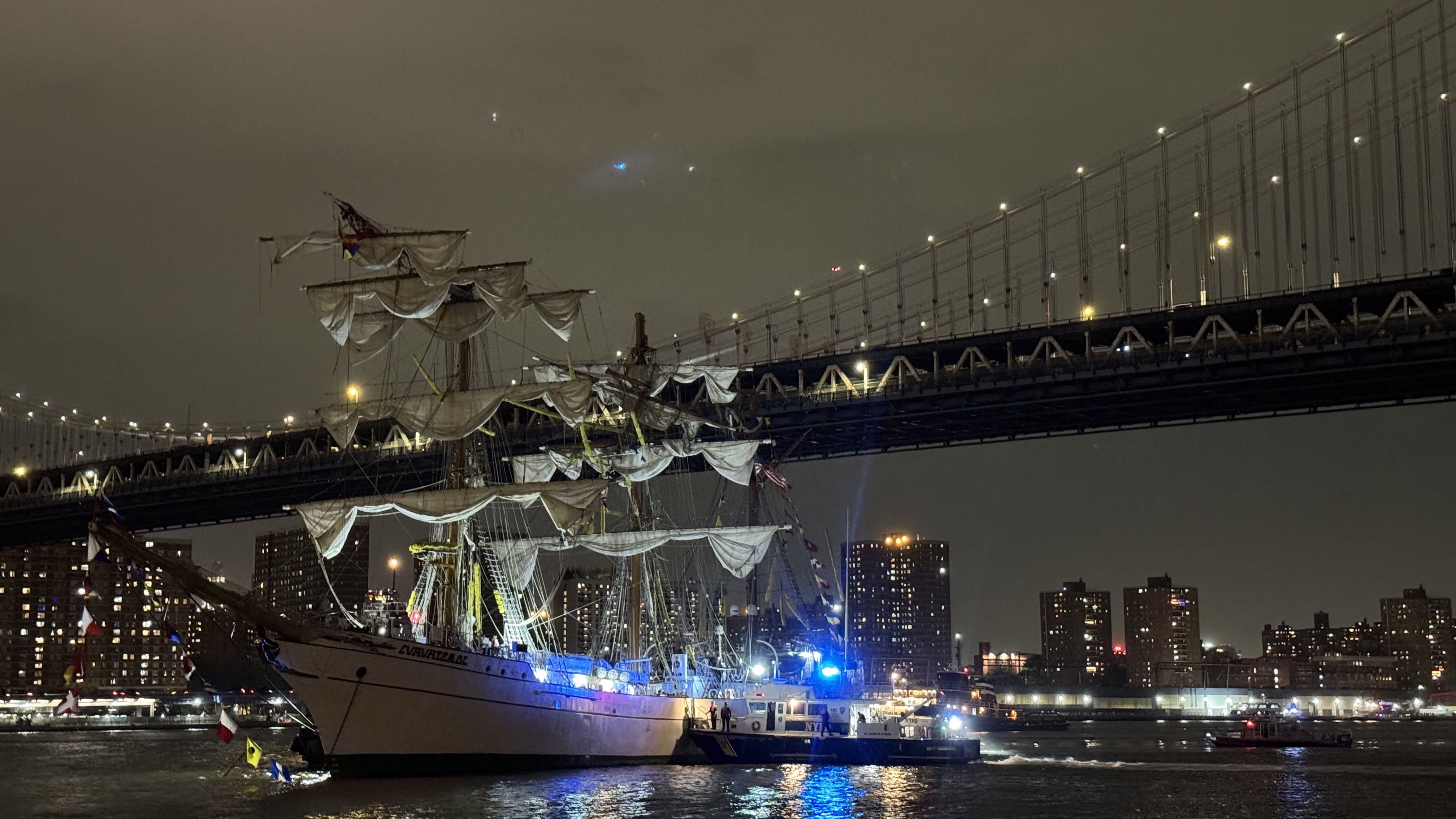 Mexican navy ship Brooklyn Bridge crash kills 2 – NBC 5 Dallas-Fort Worth