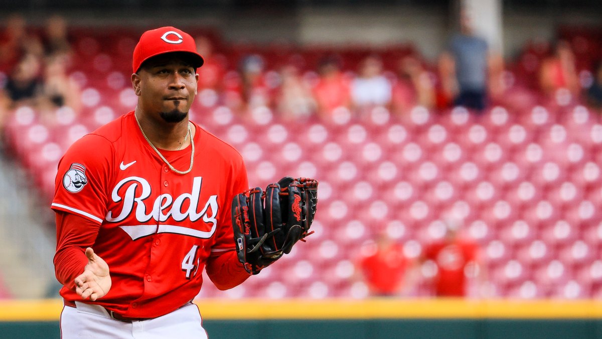 Rangers secure All-Star pitcher Alexis Díaz – NBC 5 Dallas-Fort Worth