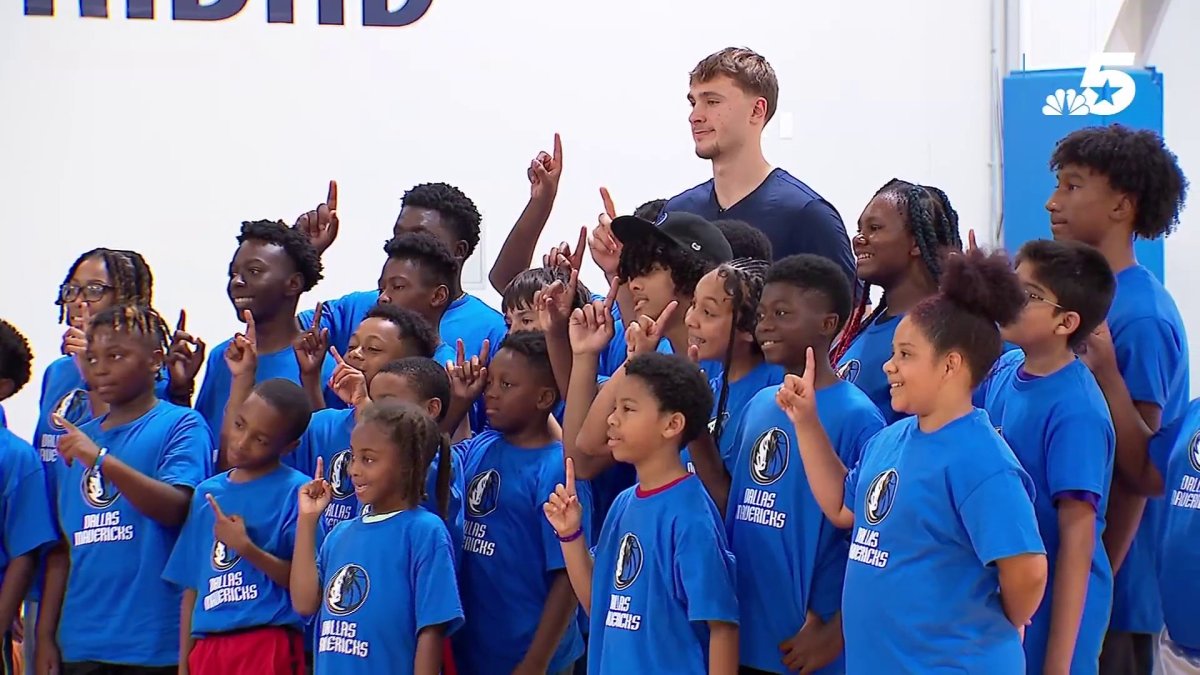 On his first day, Cooper Flagg joins 25 kids at Mavs Academy workout ...