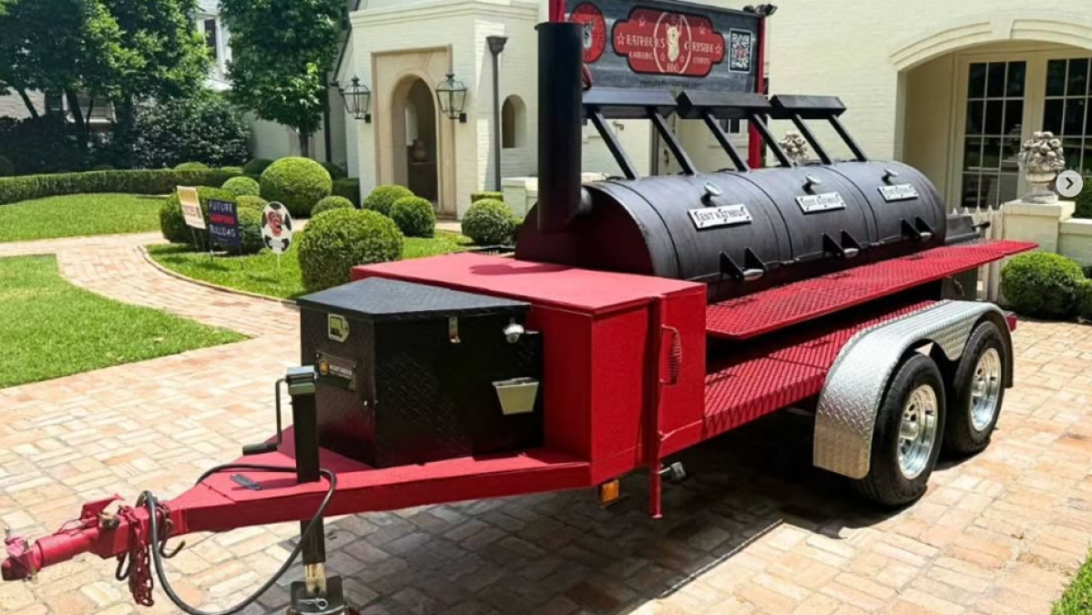Chef overwhelmed after support increases reward for stolen items – NBC ...