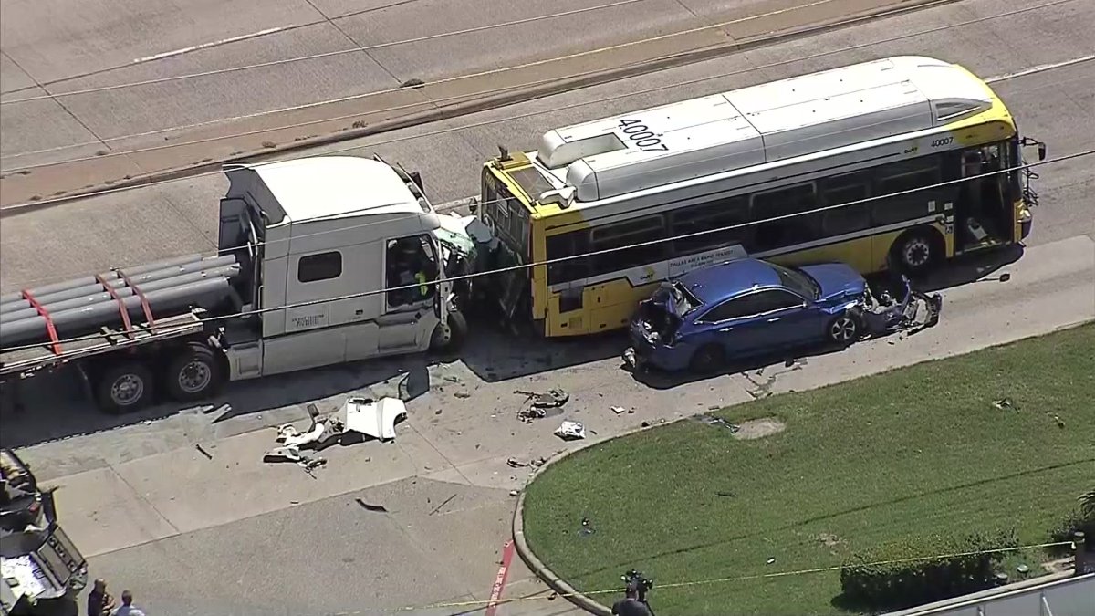 Texas driver crashes into city bus after medical emergency – NBC 5 ...