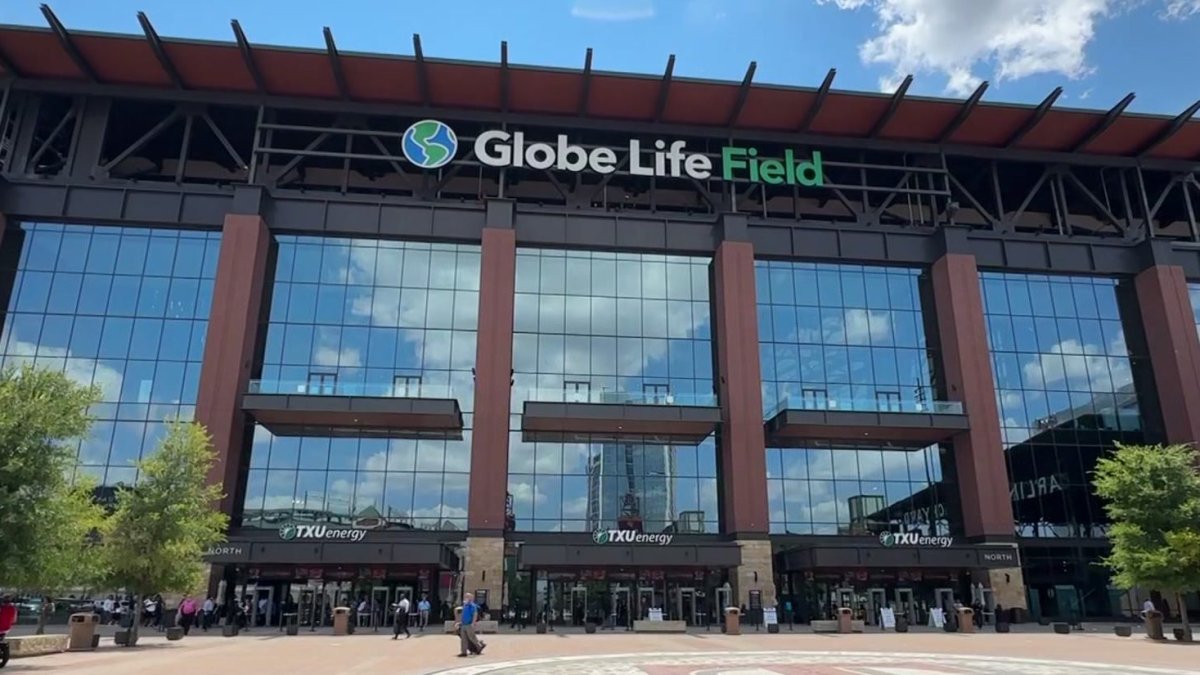 Hundreds flock to Globe Life Field hoping to score a job – NBC 5 Dallas ...