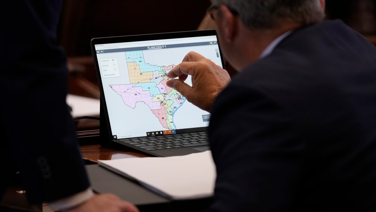 Texas Senate passes new Republican-drawn congressional map – NBC 5 ...