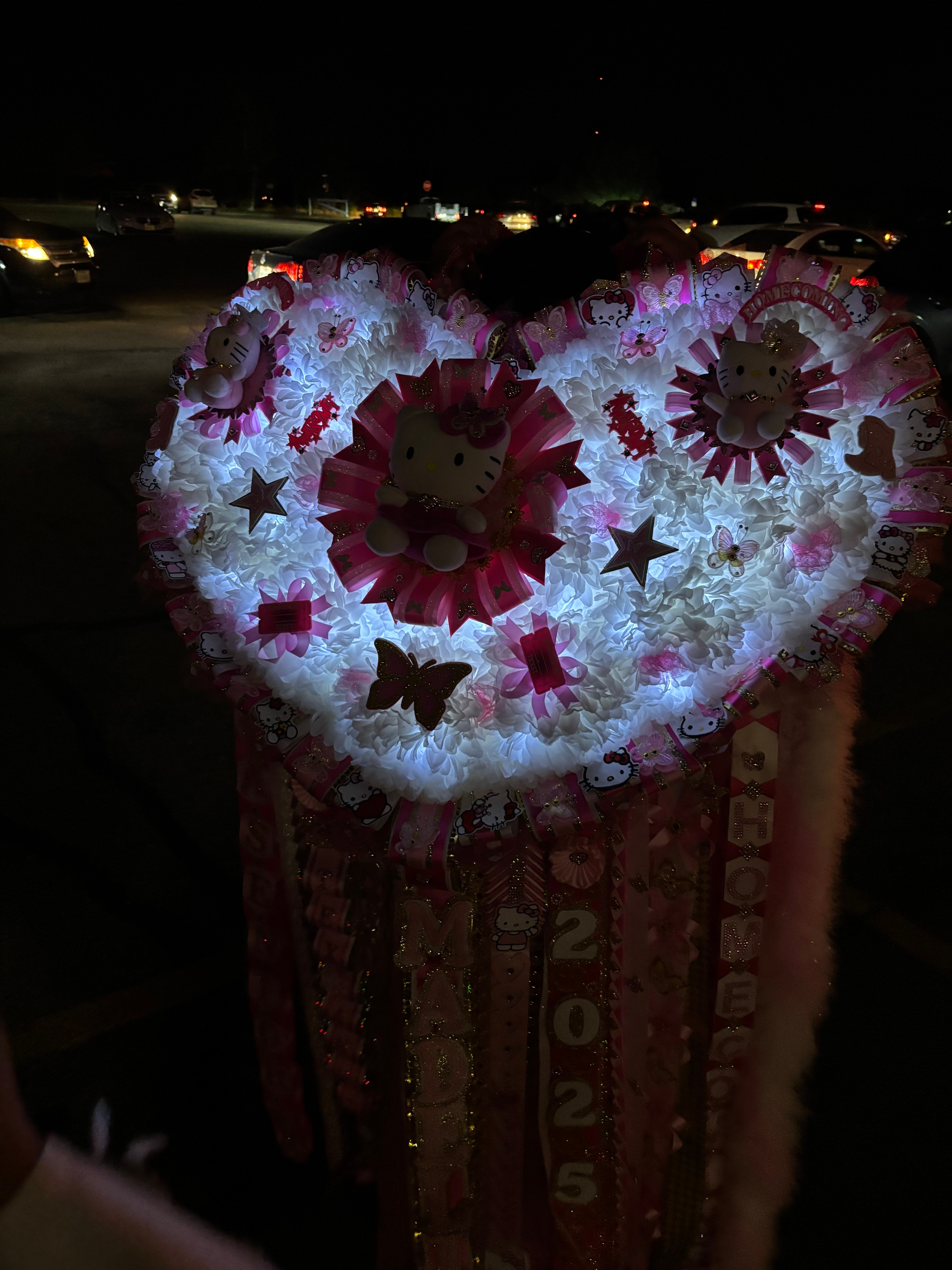 North Texan students show off their massive homecoming mums – NBC 5 ...