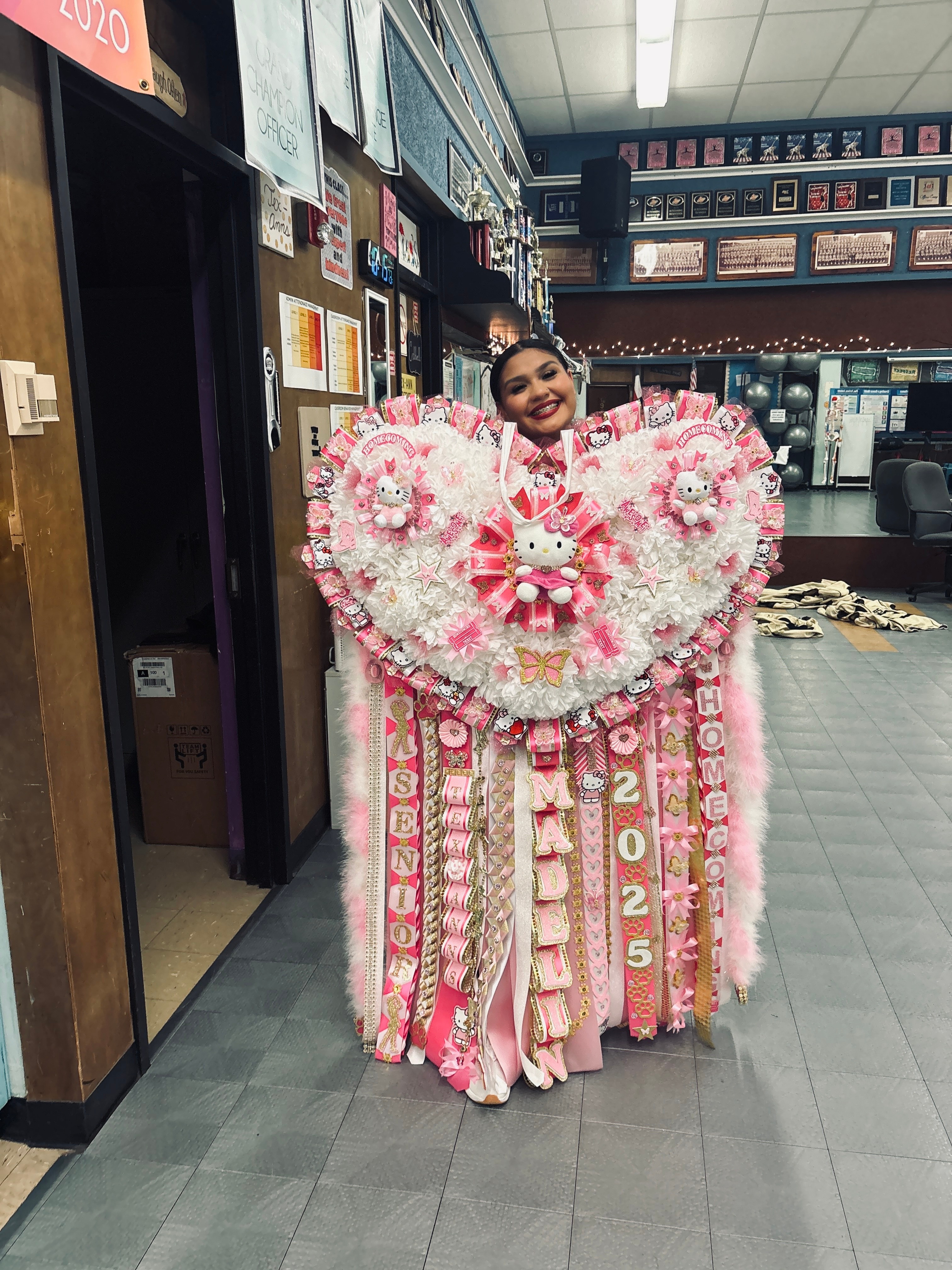 North Texan students show off their massive homecoming mums – NBC 5 ...
