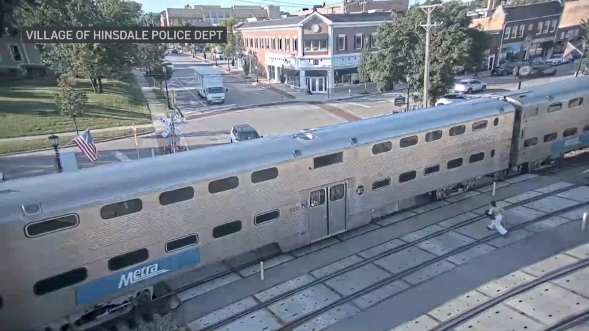 Wild video shows person sliding under Metra train in Hinsdale – NBC 5 ...
