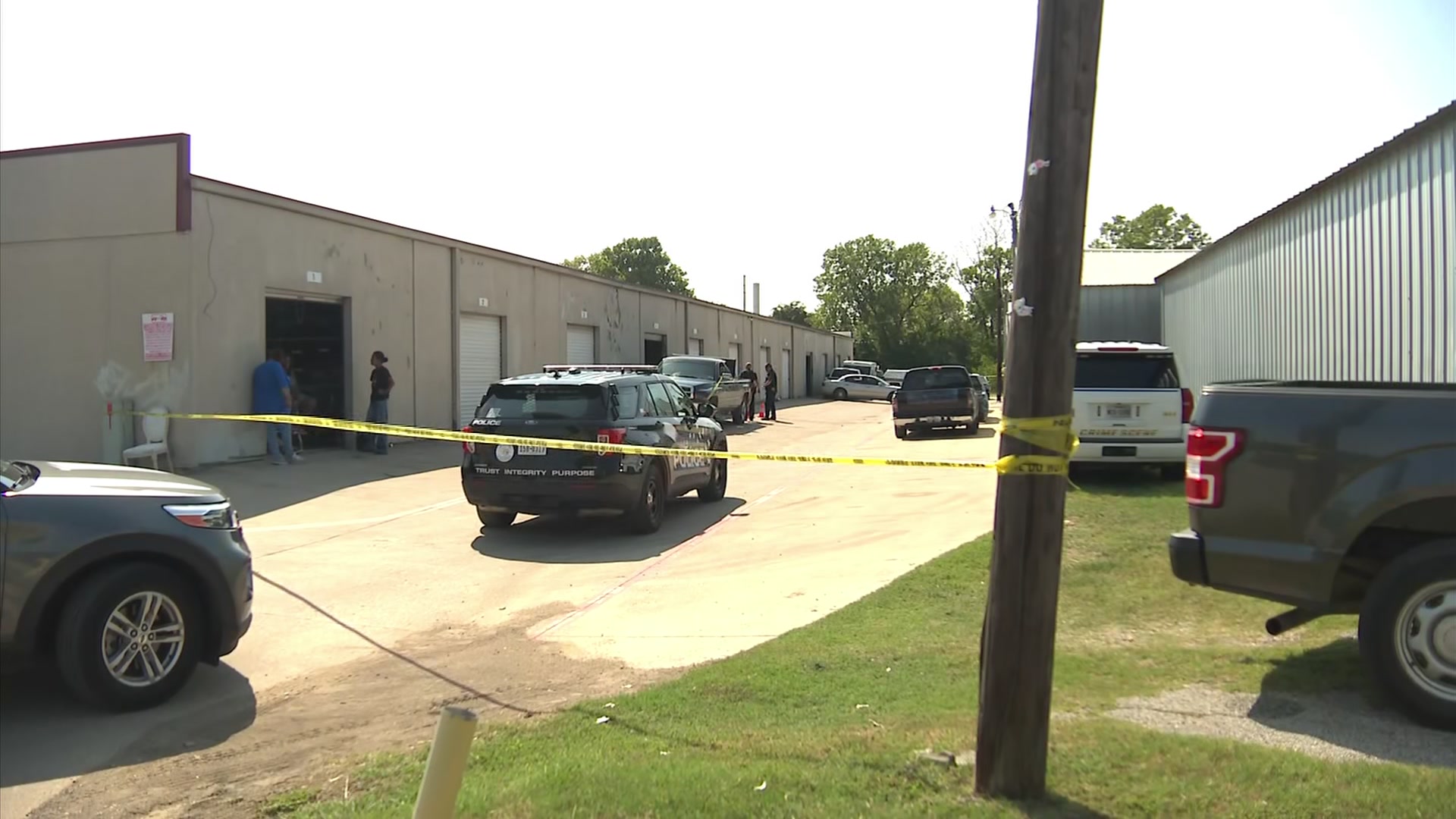 Mechanic killed when vehicle falls off jack at Texas shop – NBC 5 ...