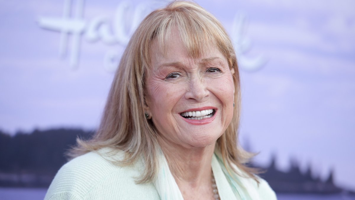 Diane Ladd, Oscar nominee and mother of Laura Dern, dies at 89 – NBC 5 ...