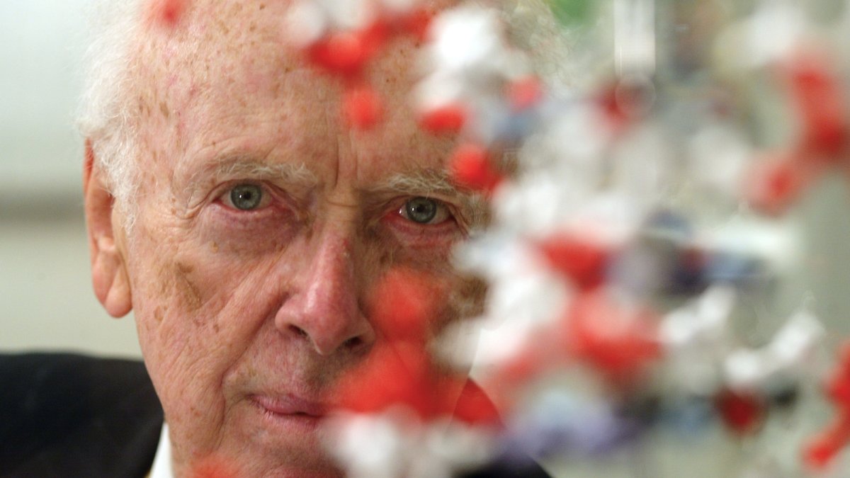 James Watson, co-discoverer of the double-helix shape of DNA, has died ...