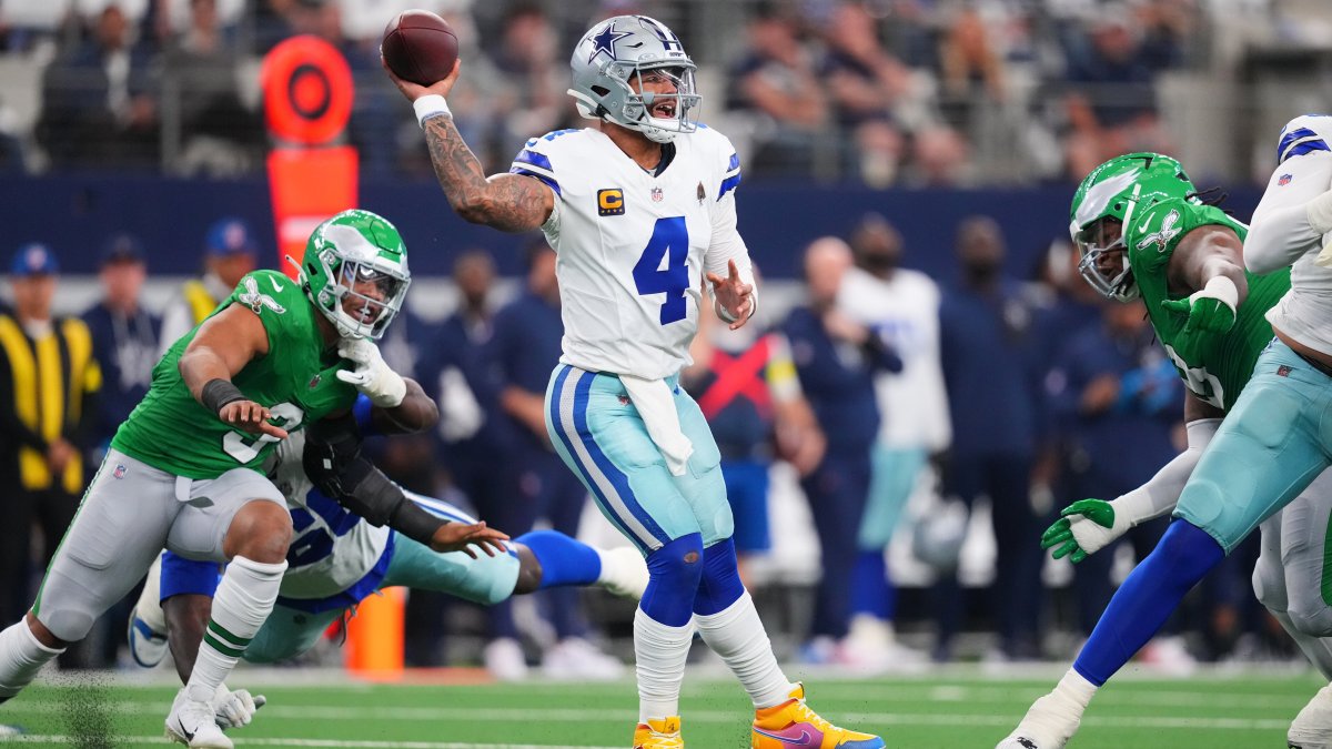 Dak Prescott breaks Tony Romo’s franchise record for yards passing with ...