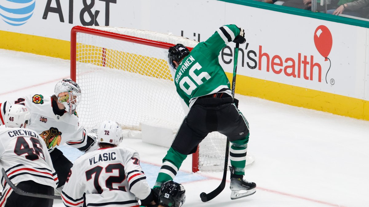 Blackhawks snap losing streak with victory over Stars – NBC 5 Dallas ...