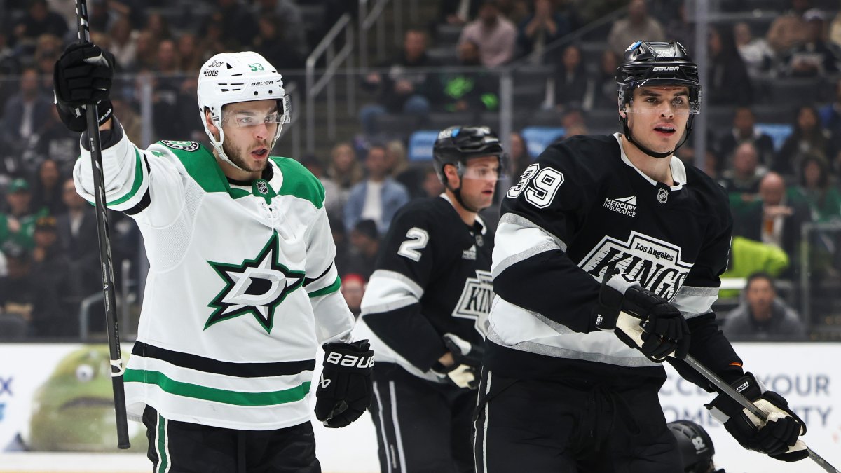 Robertson leads stars to a 3-1 win over kings – NBC 5 Dallas-Fort Worth