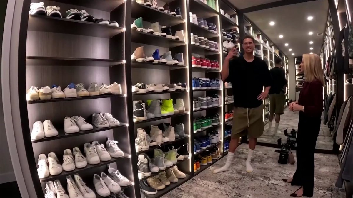 Dallas Mavs’ Dwight Powell closet shows where fashion meets identity ...